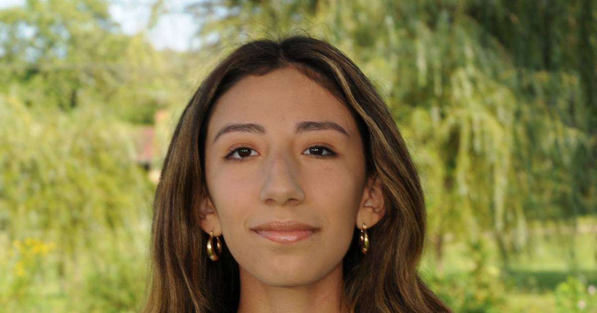 Glenbard West finishes third at its Sue Pariseau Invite – Shaw Local