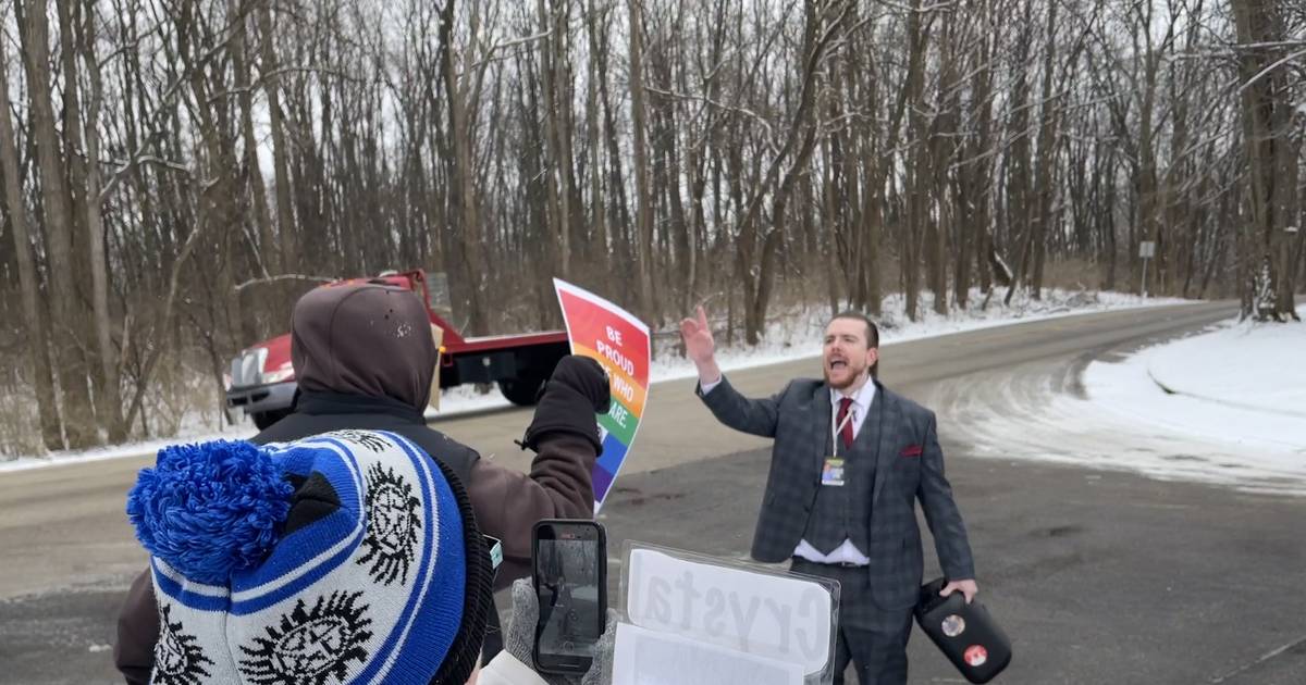 Charlie Kirk event in Crystal Lake sparks protest, shouting match ...