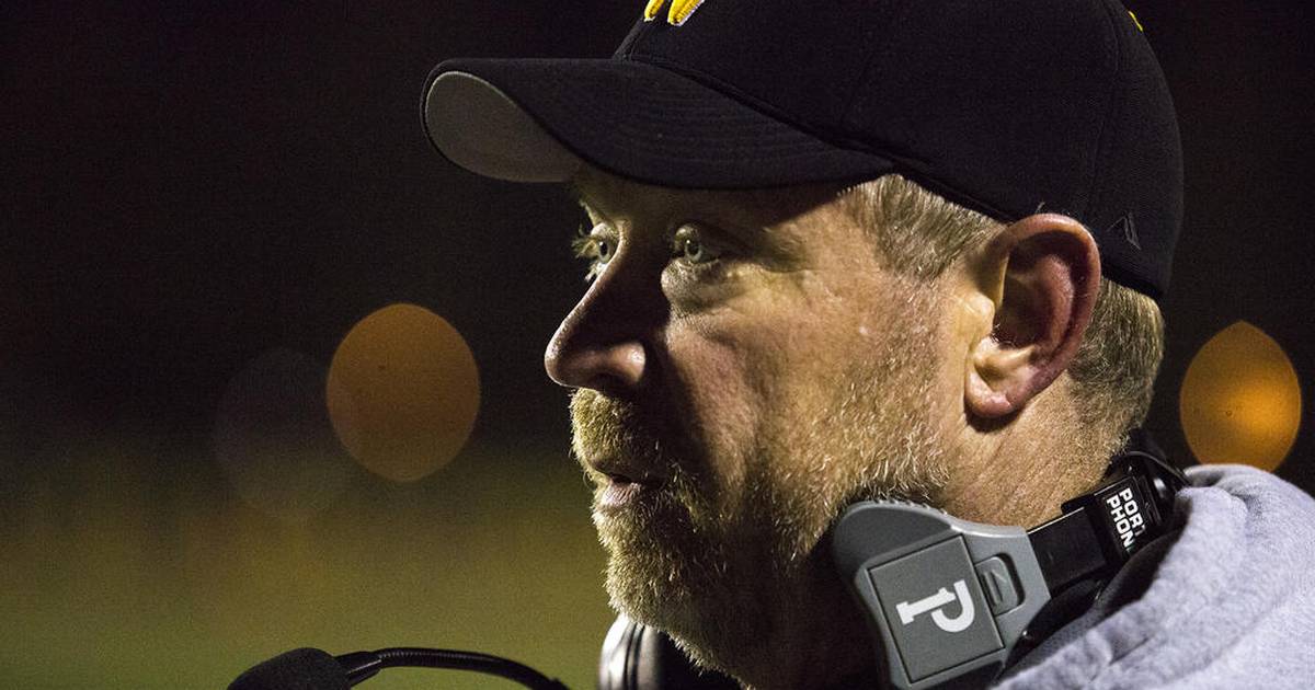 Joliet West coach Bill Lech steps down at Joliet West after four ...