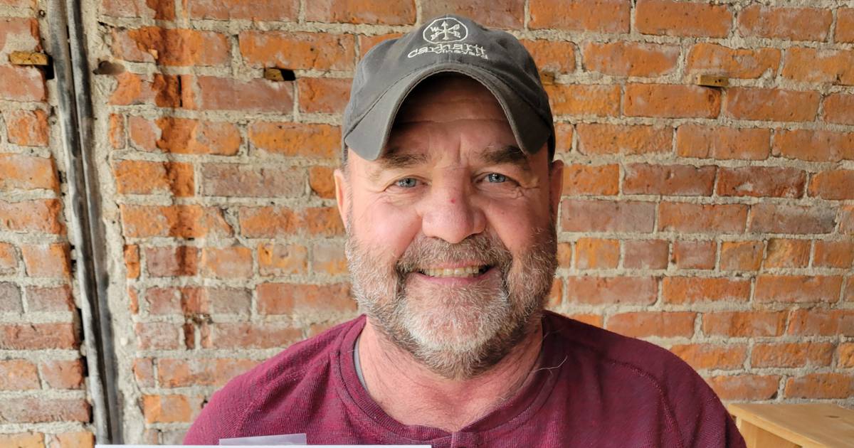 Ottawa’s Hank Walsh tries new literary angle – Shaw Local