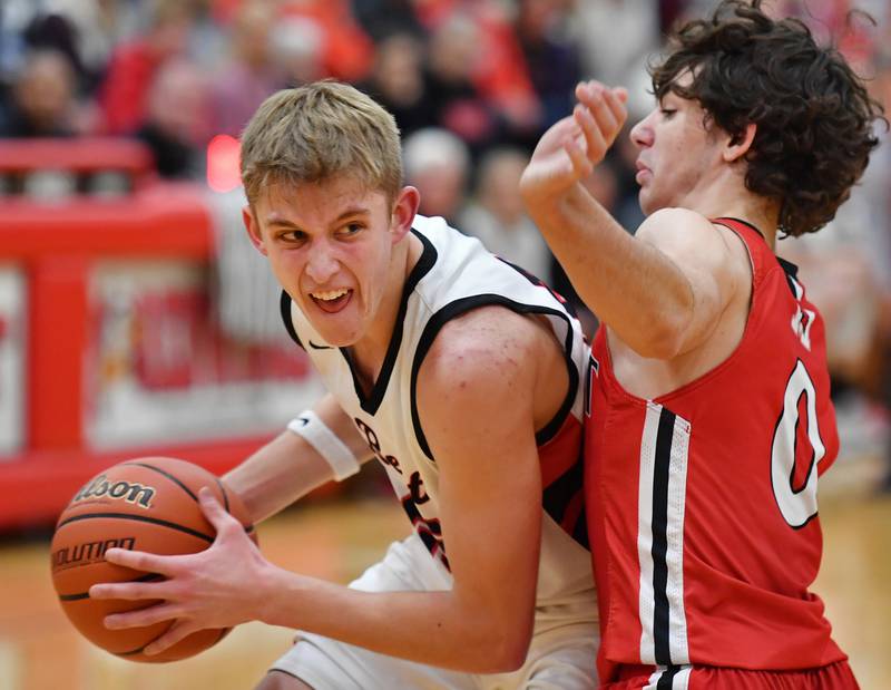 Photos: Benet vs. Marist boys varsity basketball – Shaw Local