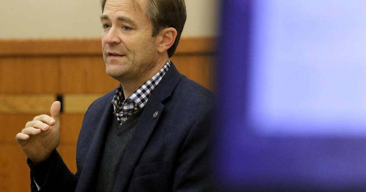 McConchie launches essay contest to honor teachers – Shaw Local