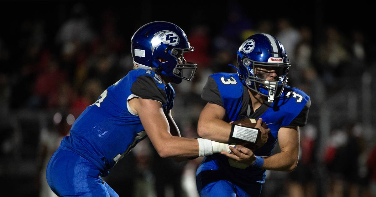 Photos: Clifton Central vs. Momence in Week 2 football – Shaw Local