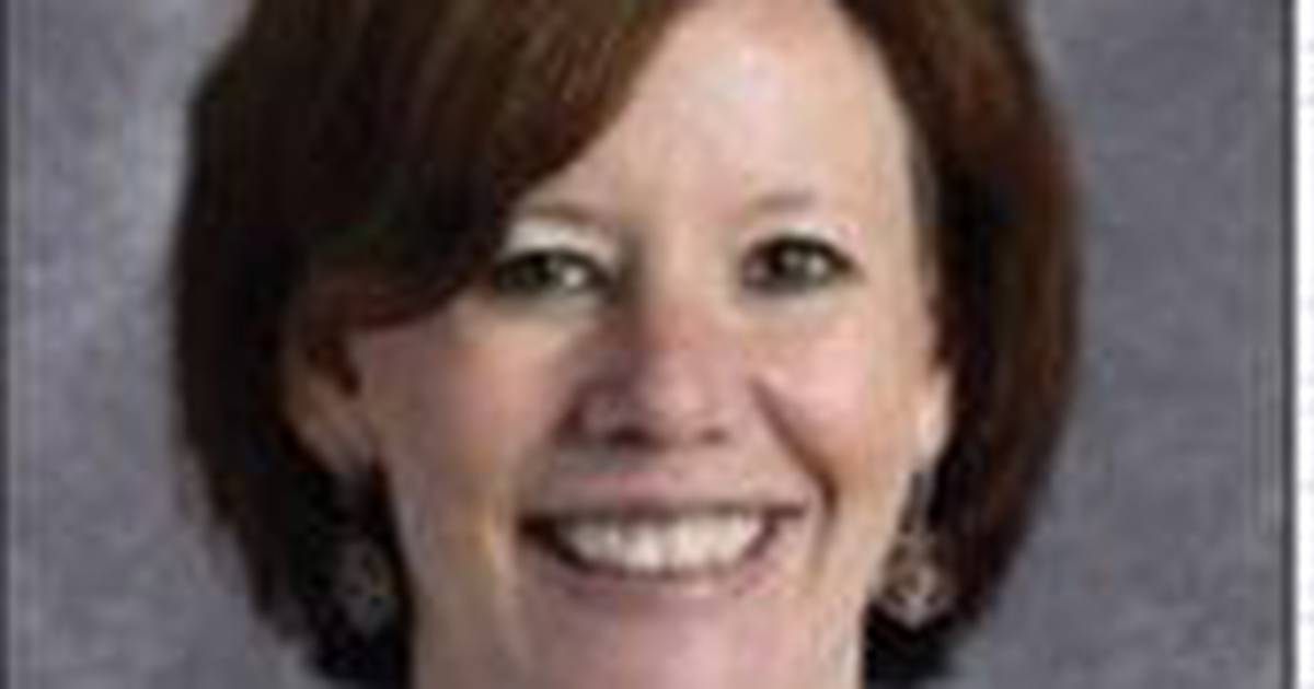 Teresa Gibson closes 10th year as principal – Shaw Local