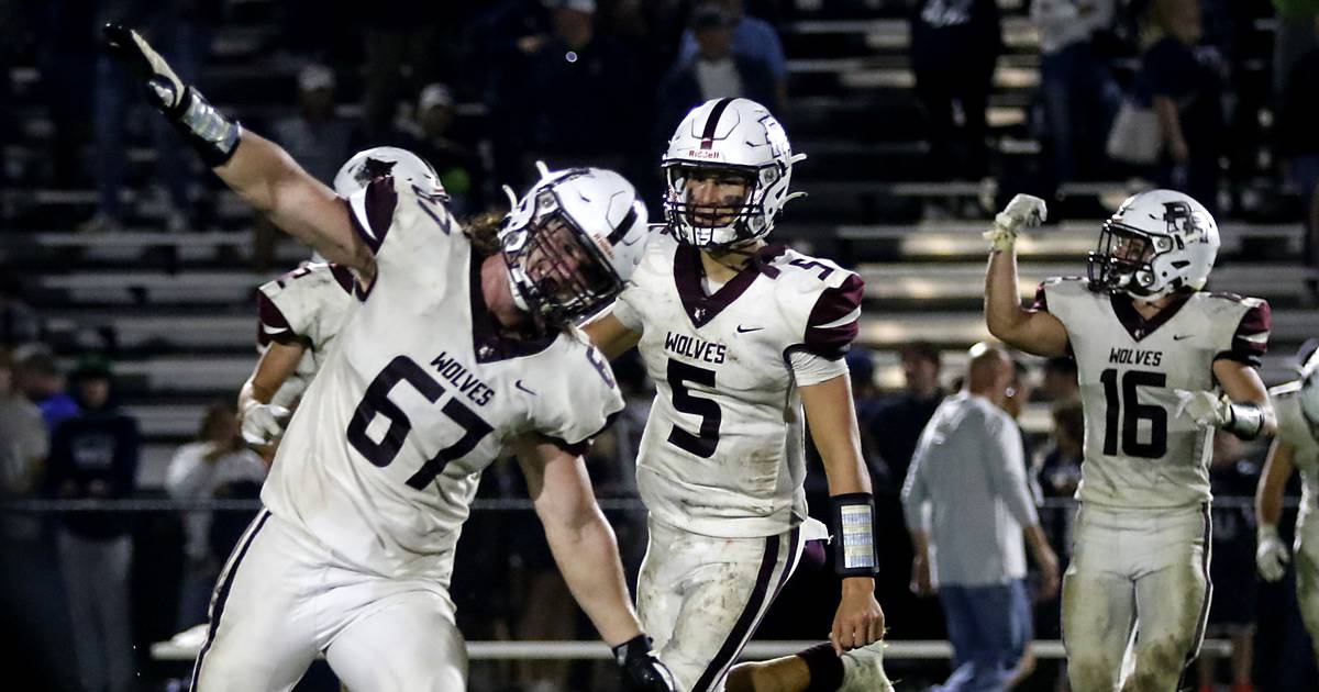 Prairie Ridge football vs Burlington Central: Live coverage, scores ...