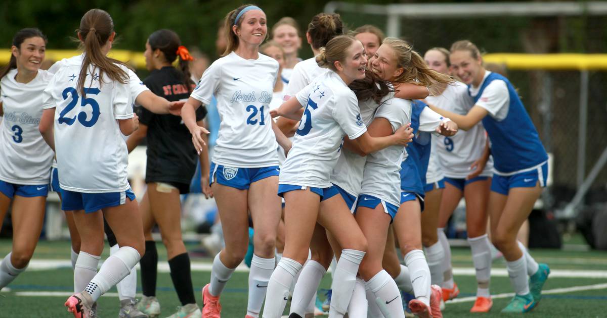 Photos: St. Charles North vs. St. Charles East girls soccer in Class 3A ...