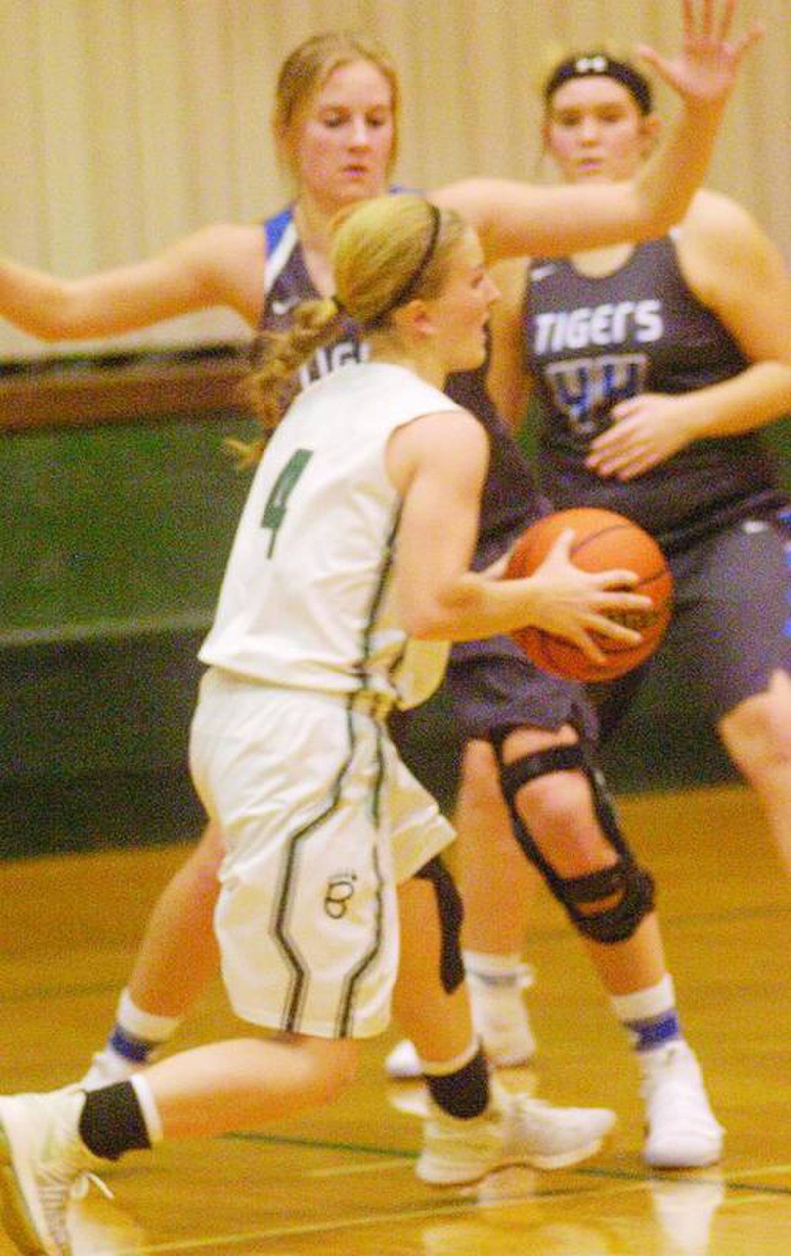 Lady Bruins Christmas Classic at a glance: – Shaw Local