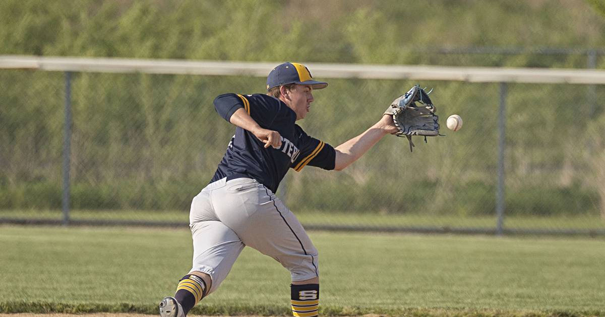 Baseball: Schoon steals home for winning run in top of 7th as Sterling ...