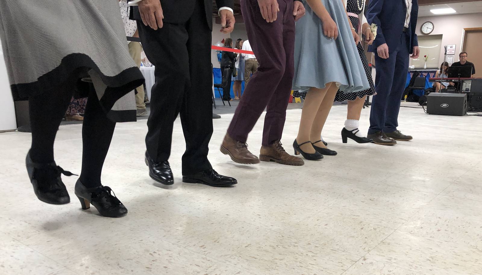 Victory Dance at McHenry VFW marks end of WWII, celebrates era’s sound ...