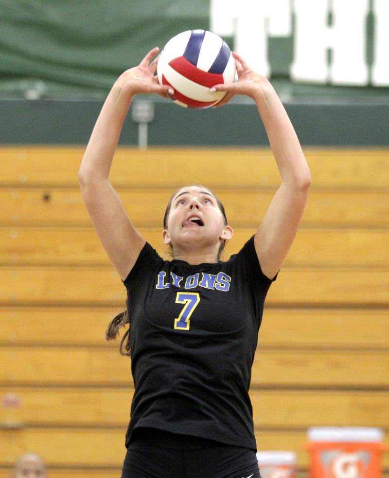 Photos: Glenbard West tops Lyons Township in girls volleyball – Shaw Local