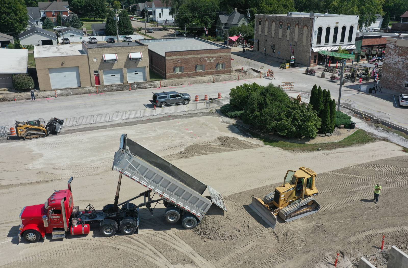 Photos: Crews ramp up construction on Utica's retail plaza – Shaw Local