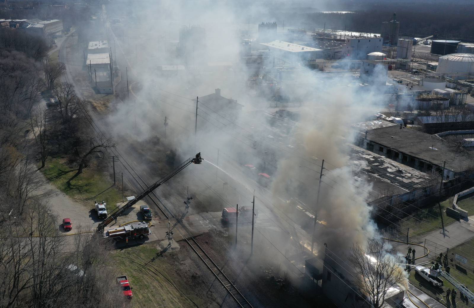 Photos: Three-alarm fire destroys former tavern in Peru – Shaw Local