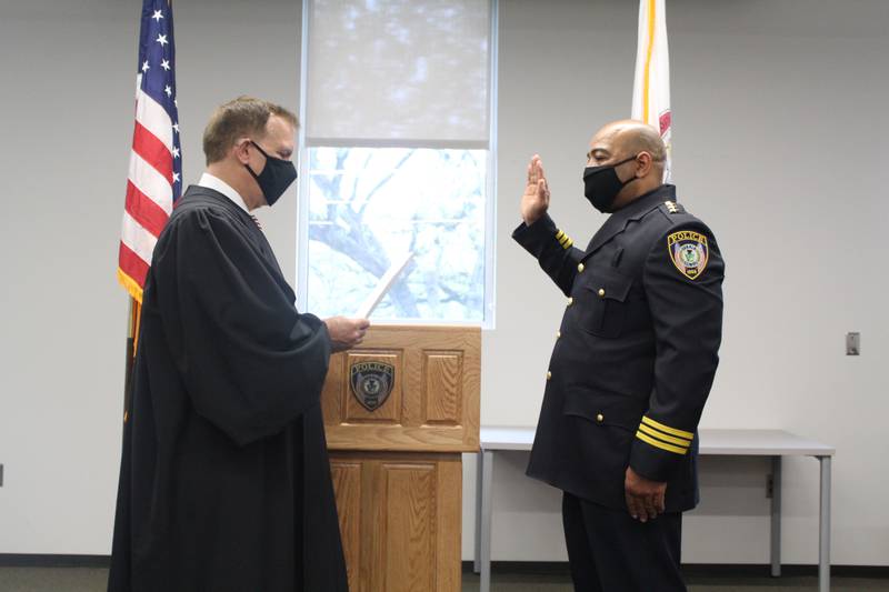 ‘Day 1 of many’: David Byrd sworn in as new DeKalb police chief on ...