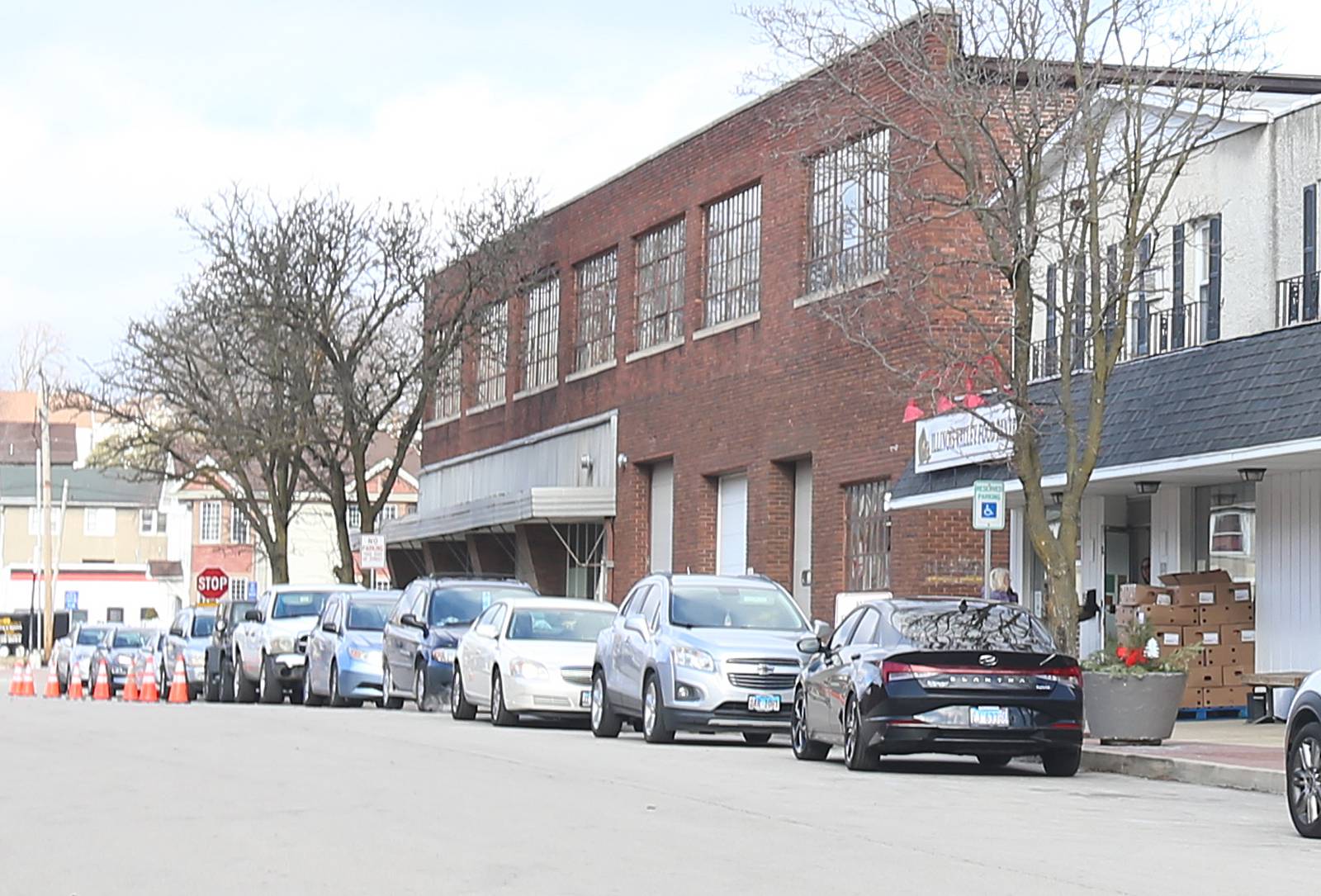 Oglesby says it will support Illinois Valley Food Pantry, but not with ...