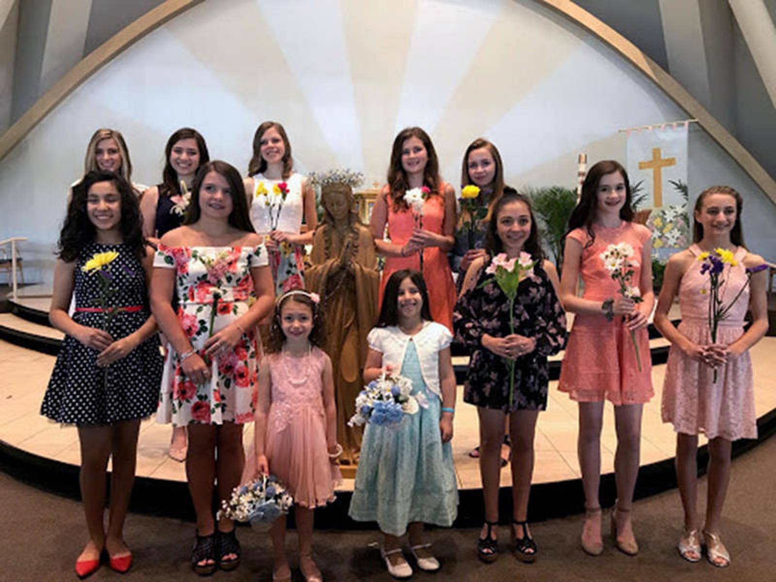 Plainfield school holds May Crowning – Shaw Local