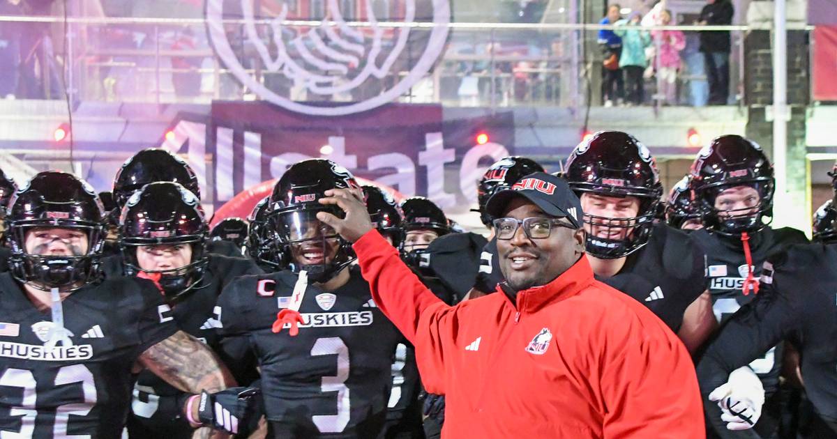 NIU coach Thomas Hammock announces resignation; Rob Harley takes over ...