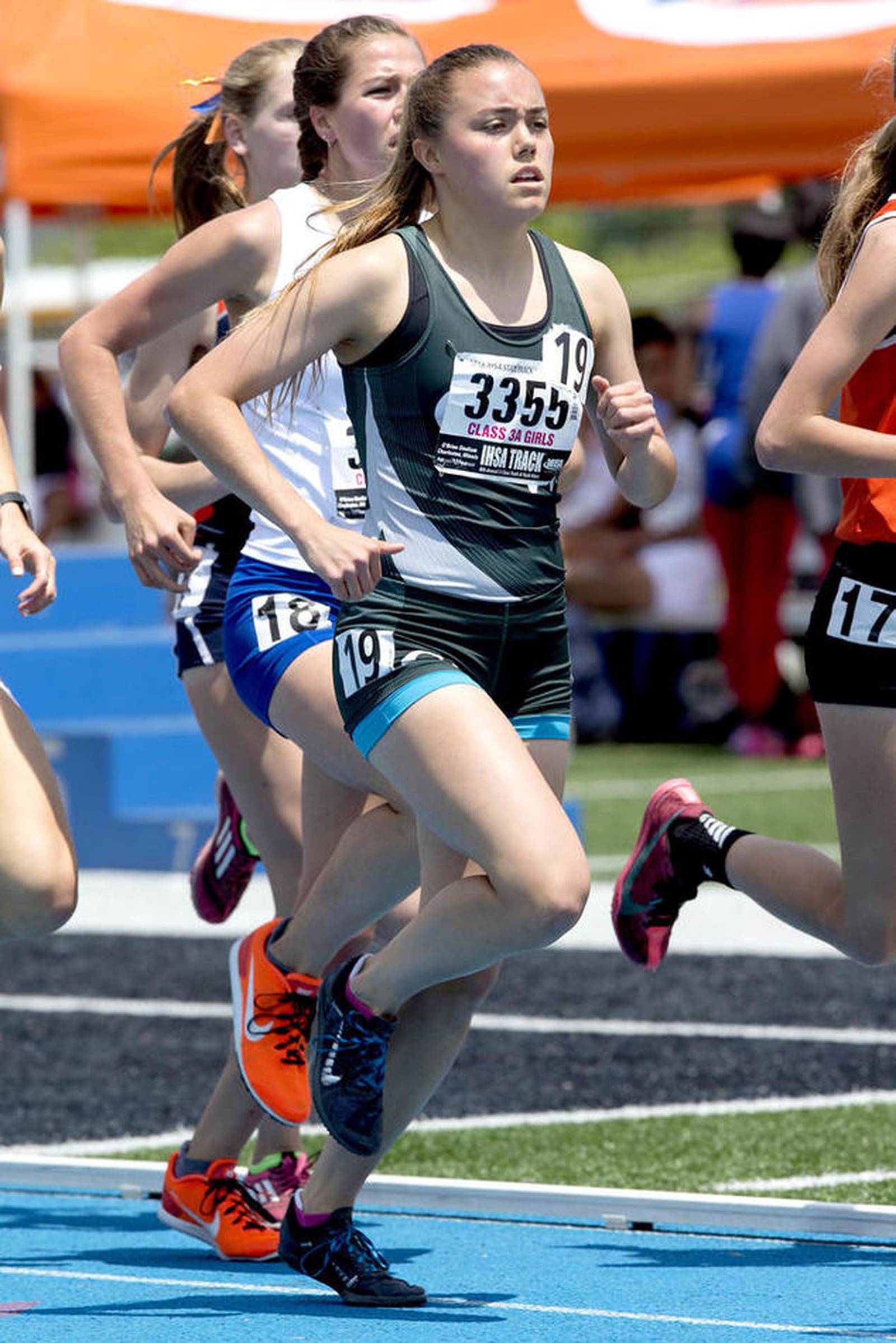 High school girls track and field: Lindsey Payne a state champ ...