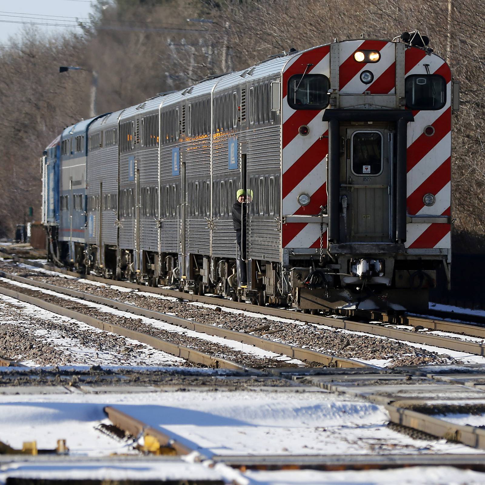 Metra narrows down location search for rail yard move to Woodstock from ...