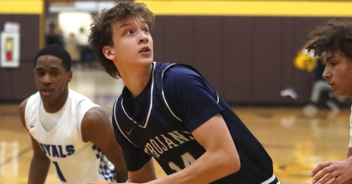 Cary-Grove in good hands with Bauer towers – Shaw Local