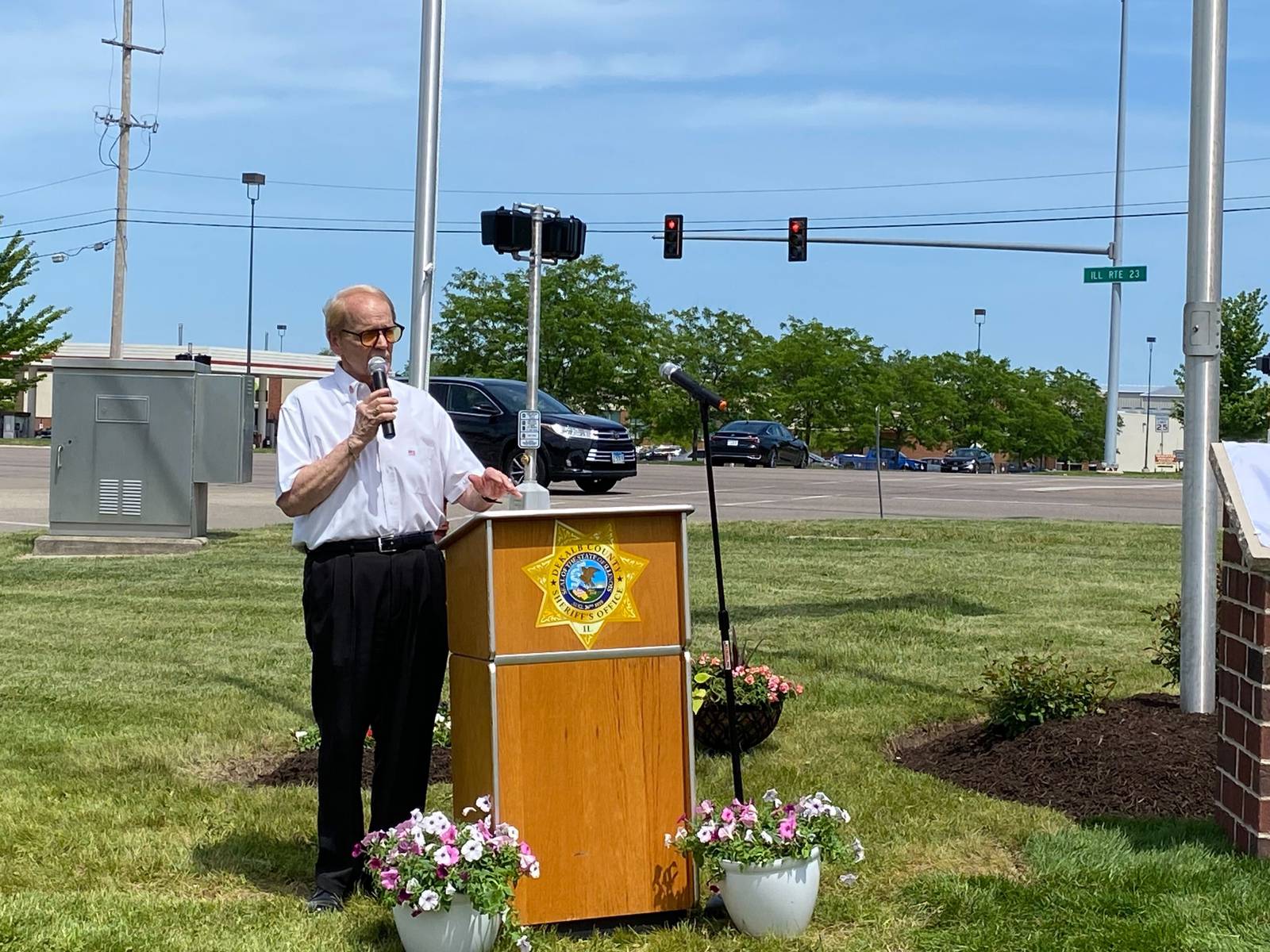 DeKalb dedicates first responders memorial to late Sheriff’s Deputy ...