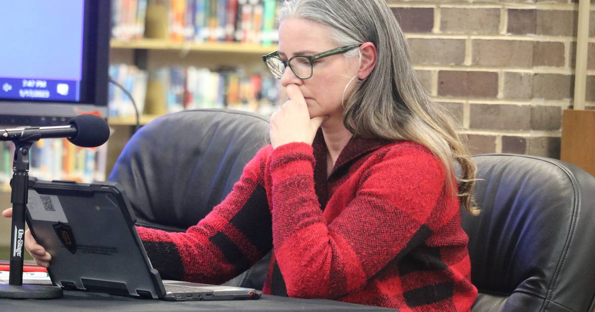 DeKalb District 428 band teacher questions proposal to expand Huntley ...
