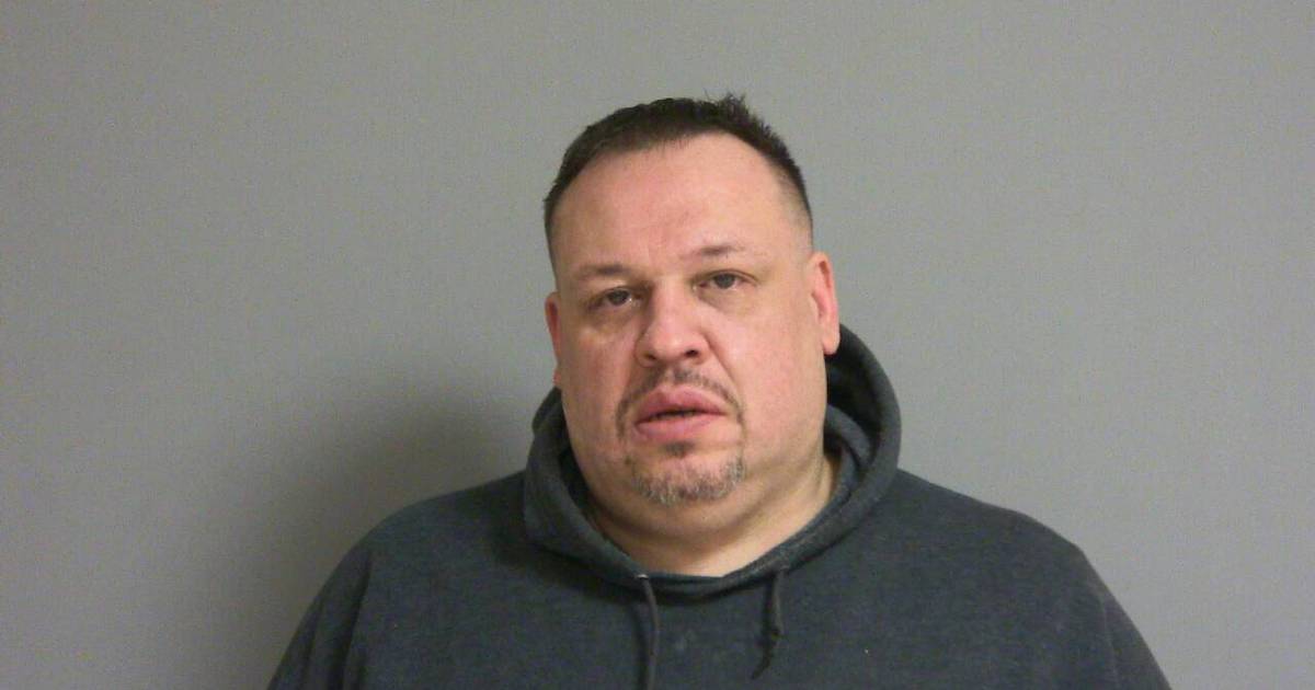 Ottawa man arrested after police say he was selling drugs from his ...