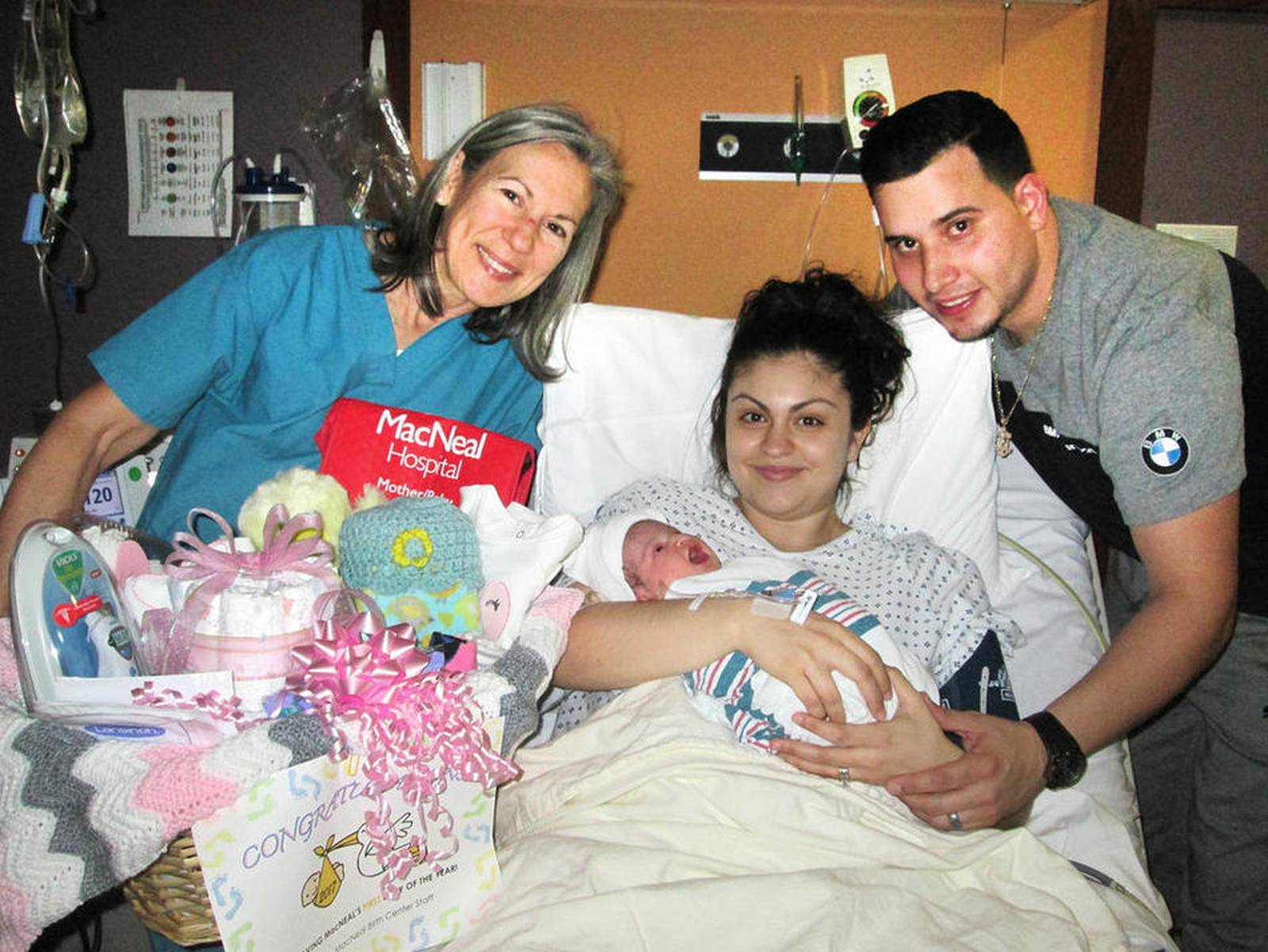 MacNeal Hospital welcomes first baby of 2017 – Shaw Local