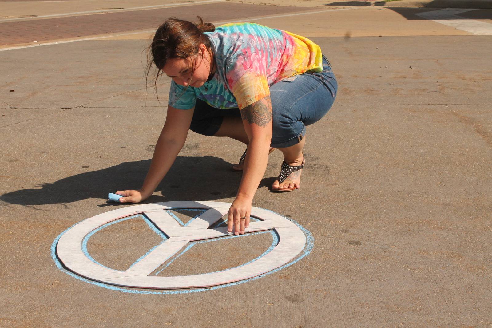 Vendors set up for evening Dixon City Market – Shaw Local