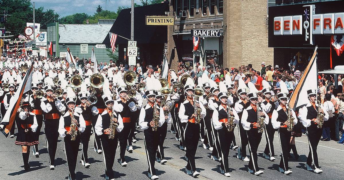 Crystal Lake's award-winning Heraldry Guard marching band to reunite ...