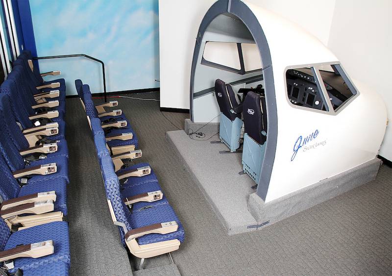 Challenger Learning Center in Woodstock renovates flight simulator ...