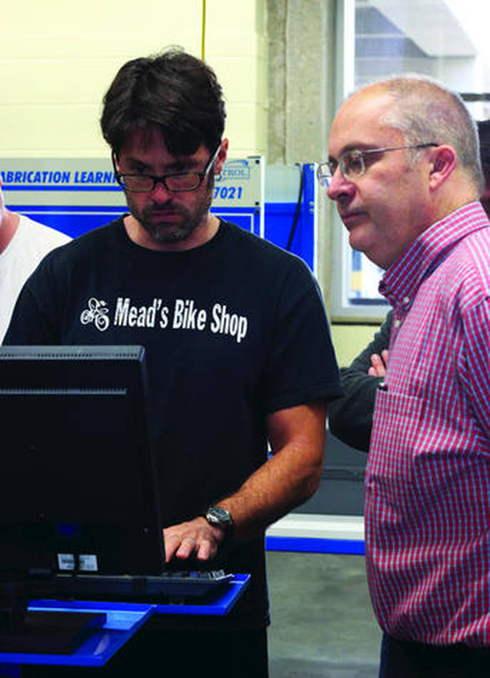 Robotics key to area plants, but humans still needed – Shaw Local