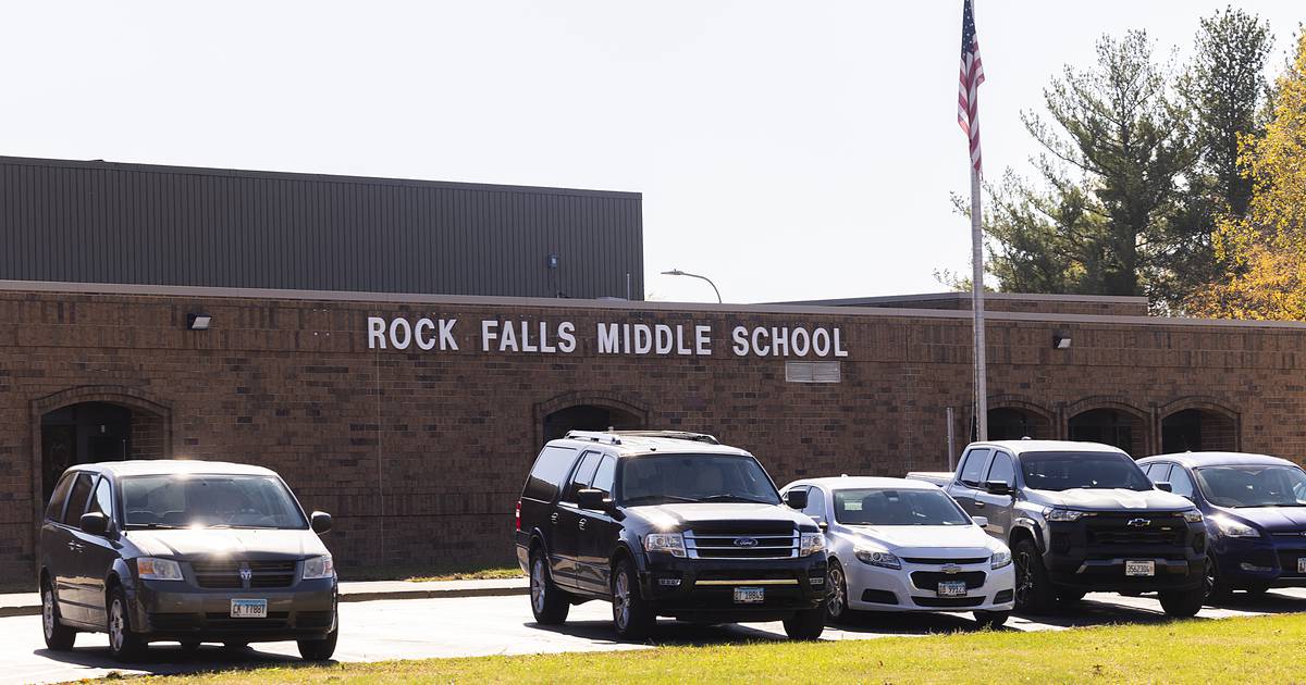 Rock Falls Middle School lands $4,500 grant to enhance math skills ...