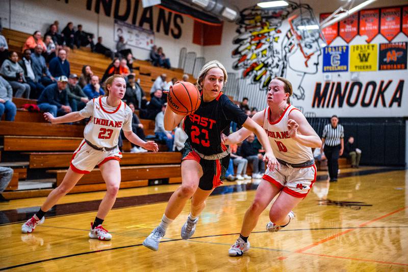 Photos: Plainfield East vs. Minooka Girls Basketball – Shaw Local