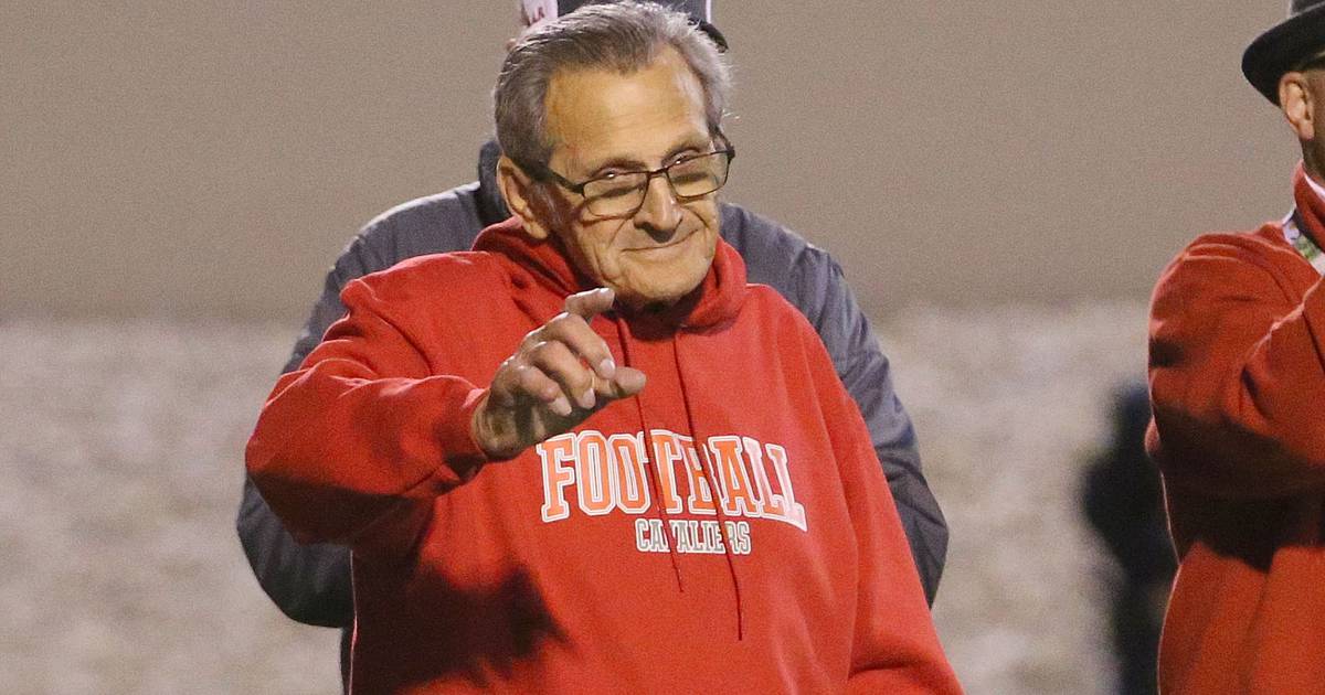 L-P honors ‘legend’ Joe Rutgens: NewsTribune football notebook – Shaw Local