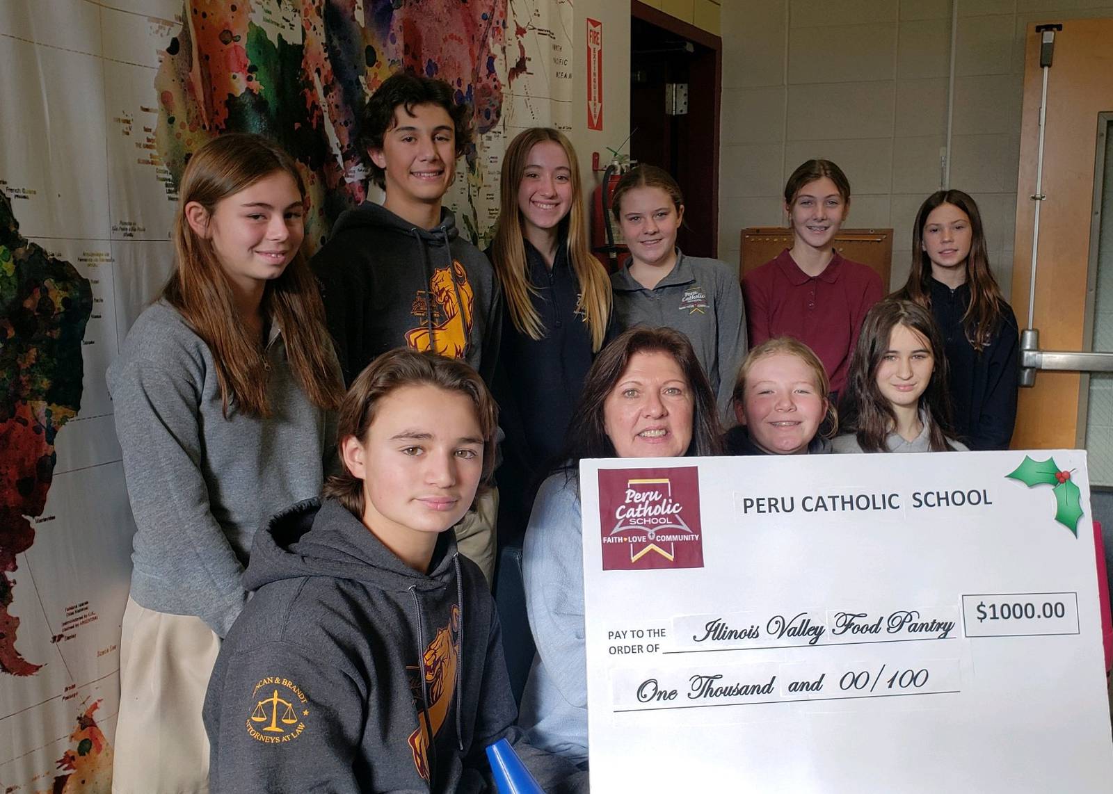 Peru Catholic raises $1,000 in coins to give to Illinois Valley Food Pantry – Shaw Local