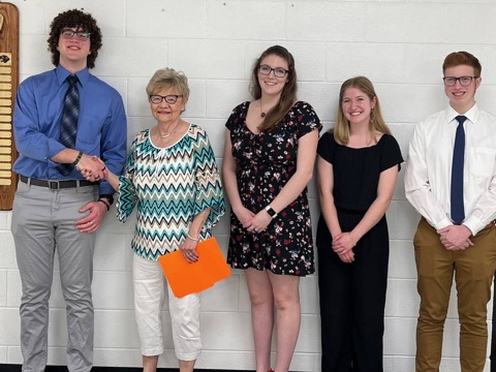 2022 Hopkins Alumni Scholarship winners announced – Shaw Local