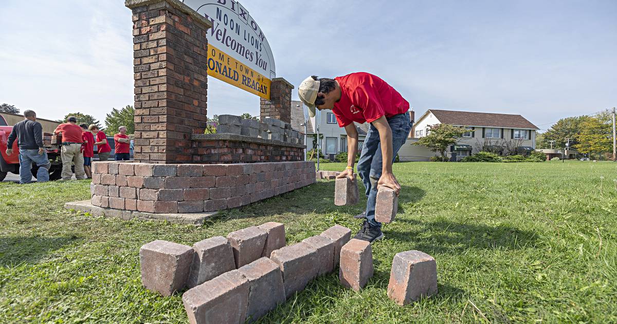 Eagle Scout renovates ‘Welcome to Dixon’ sign – Shaw Local
