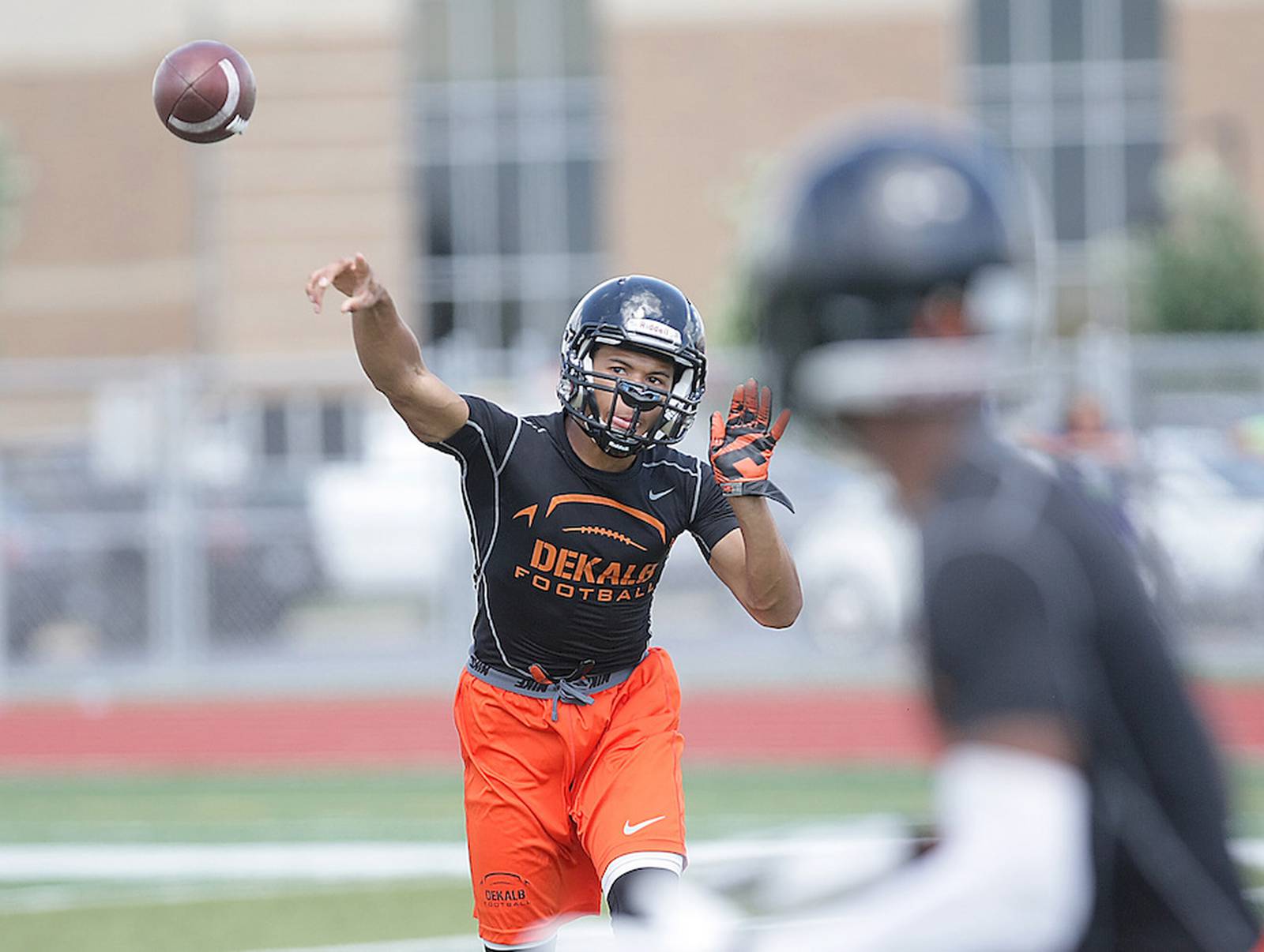 Three battling it out for Barbs’ starting quarterback spot – Shaw Local