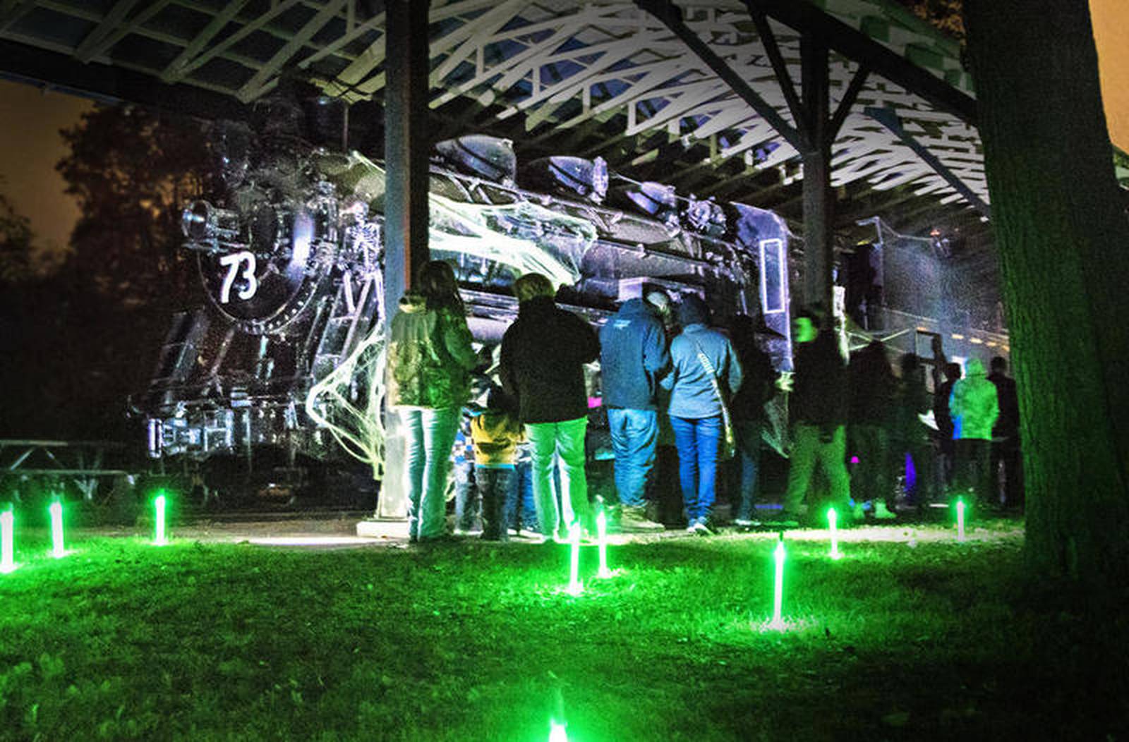 Skeleton crew brings Haunted Train to life at Dillon Home – Shaw Local