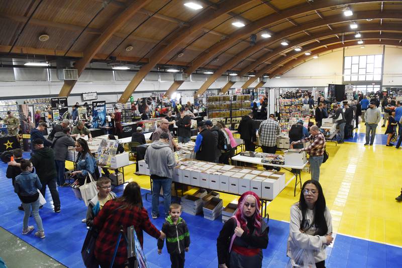 Photos: DuPage Comic Con in Wheaton – Shaw Local