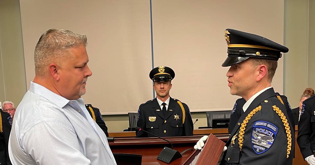 Retiring Oswego police chief thanked for service to village – Shaw Local