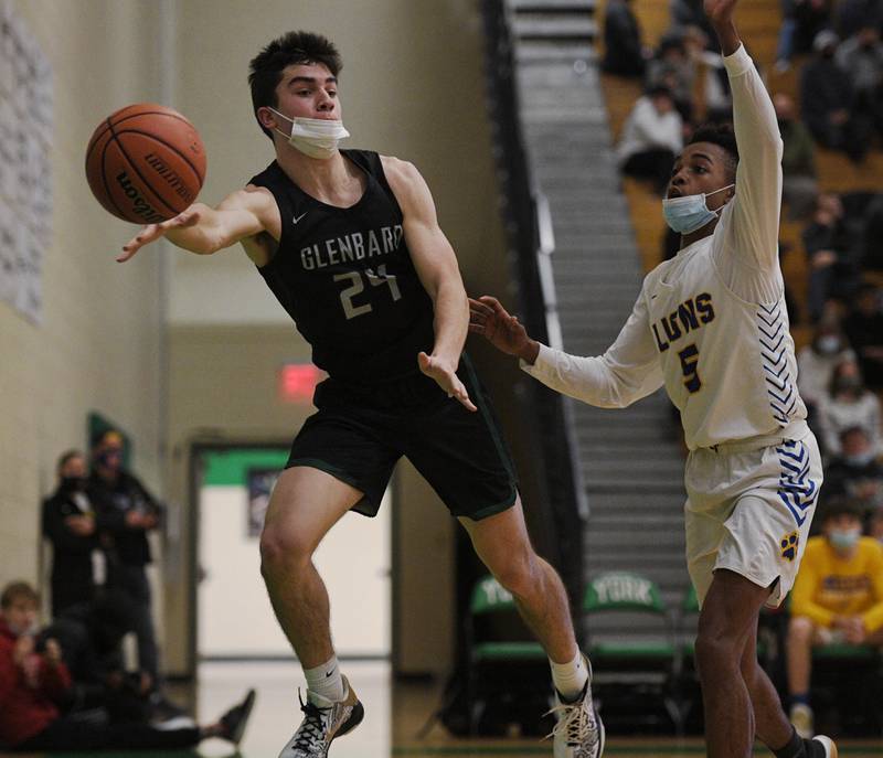 Photos: Glenbard West vs. Lyons, Jack Tosh Holiday Classic championship ...