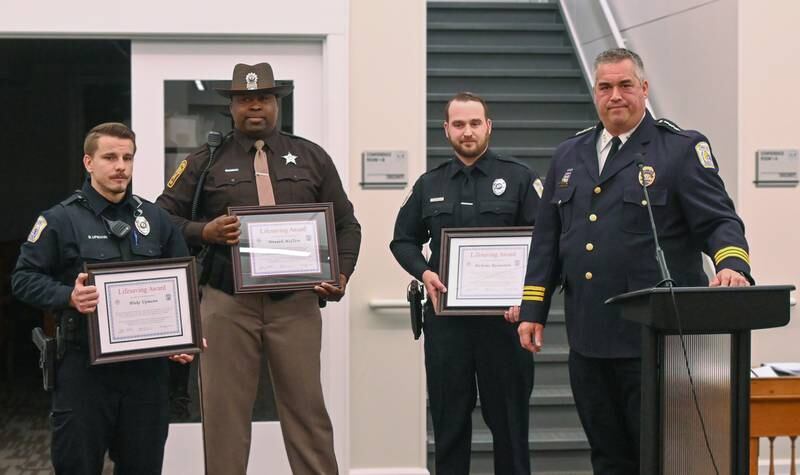 Three law enforcement officers honored for ‘life saving’ efforts – Shaw ...
