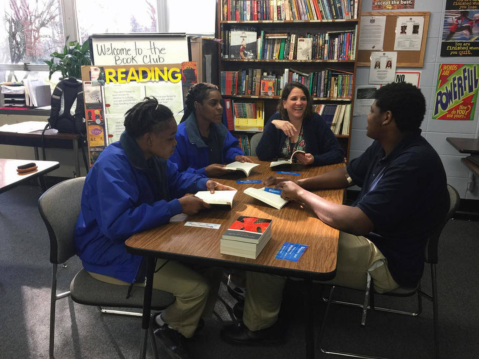 Joliet Job Corps students promote reading – Shaw Local