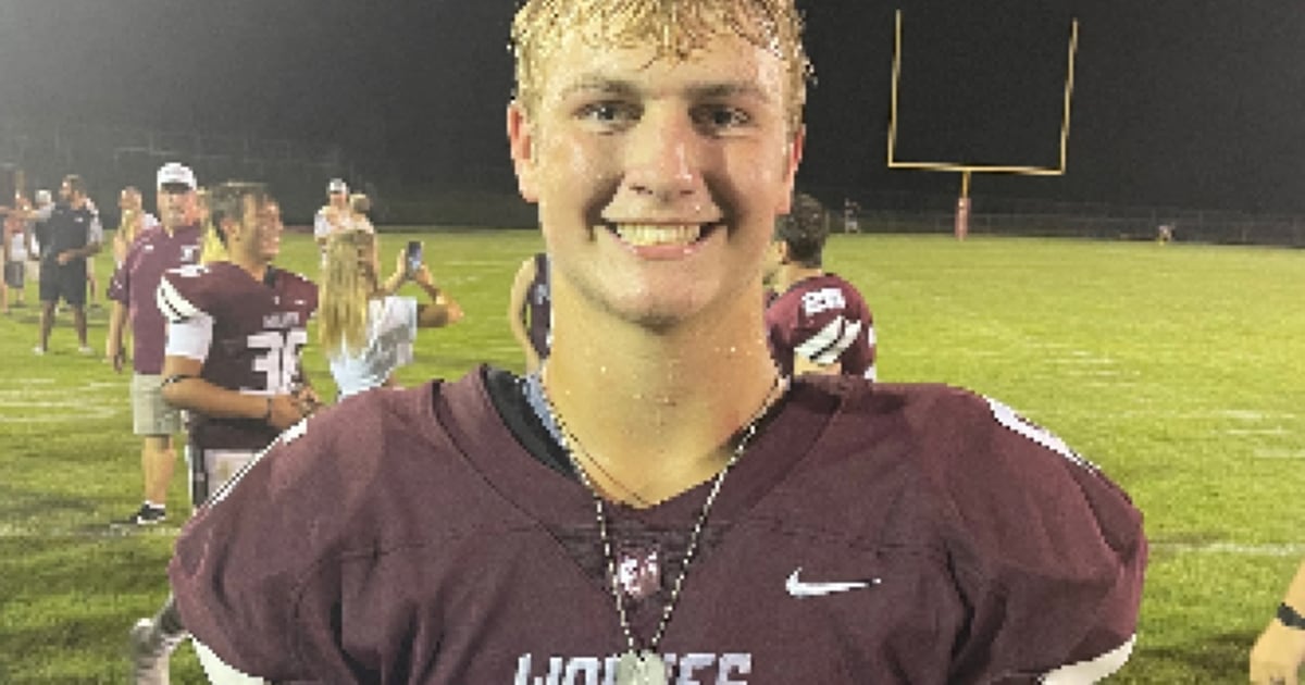 Northwest Herald area football notes: Sam Schultz brings smarts and ...