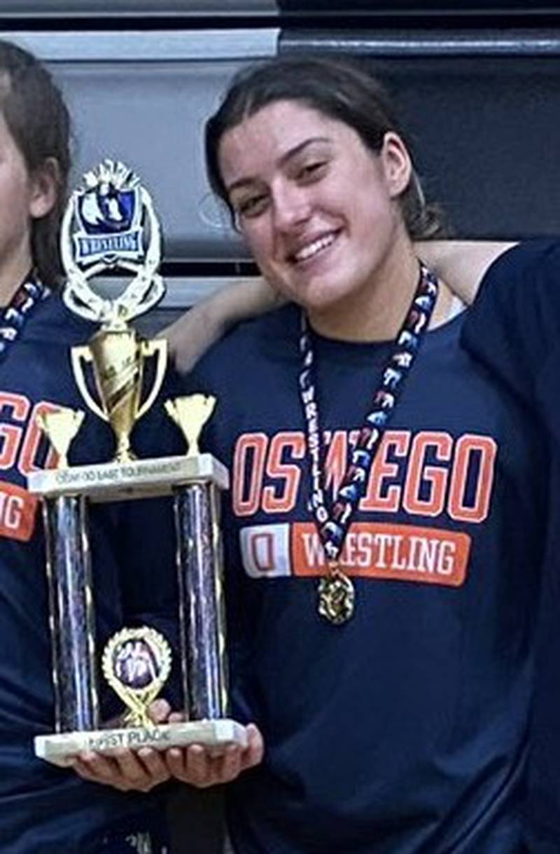 Girls wrestling: Oswego’s Kiyah Chavez, an Iowa softball recruit ...