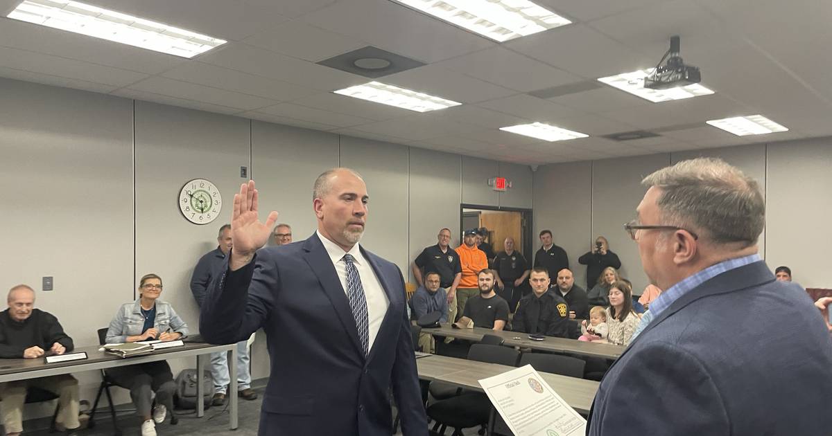 Martin is ‘coming home,’ he says as he’s sworn in as Mendota police ...