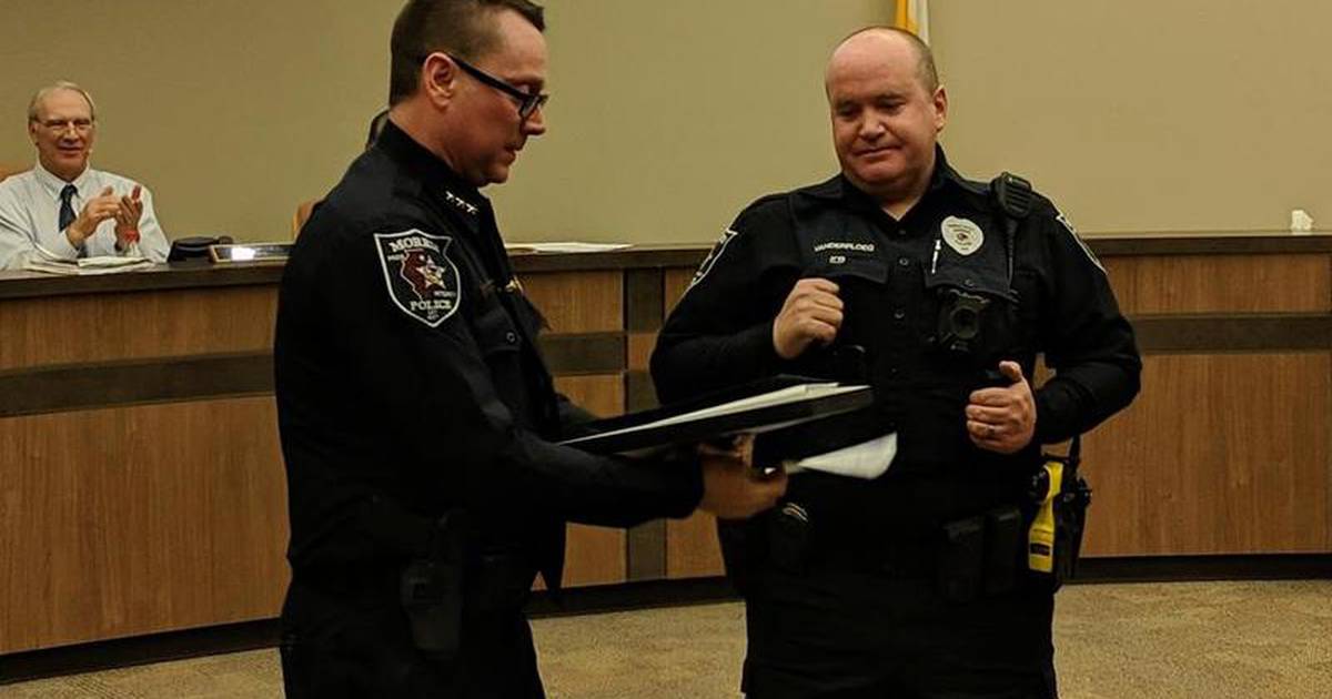 Morris police officers honored for role in conviction – Shaw Local