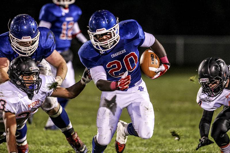 Dundee-Crown clinches trip to playoffs with win over McHenry – Shaw Local