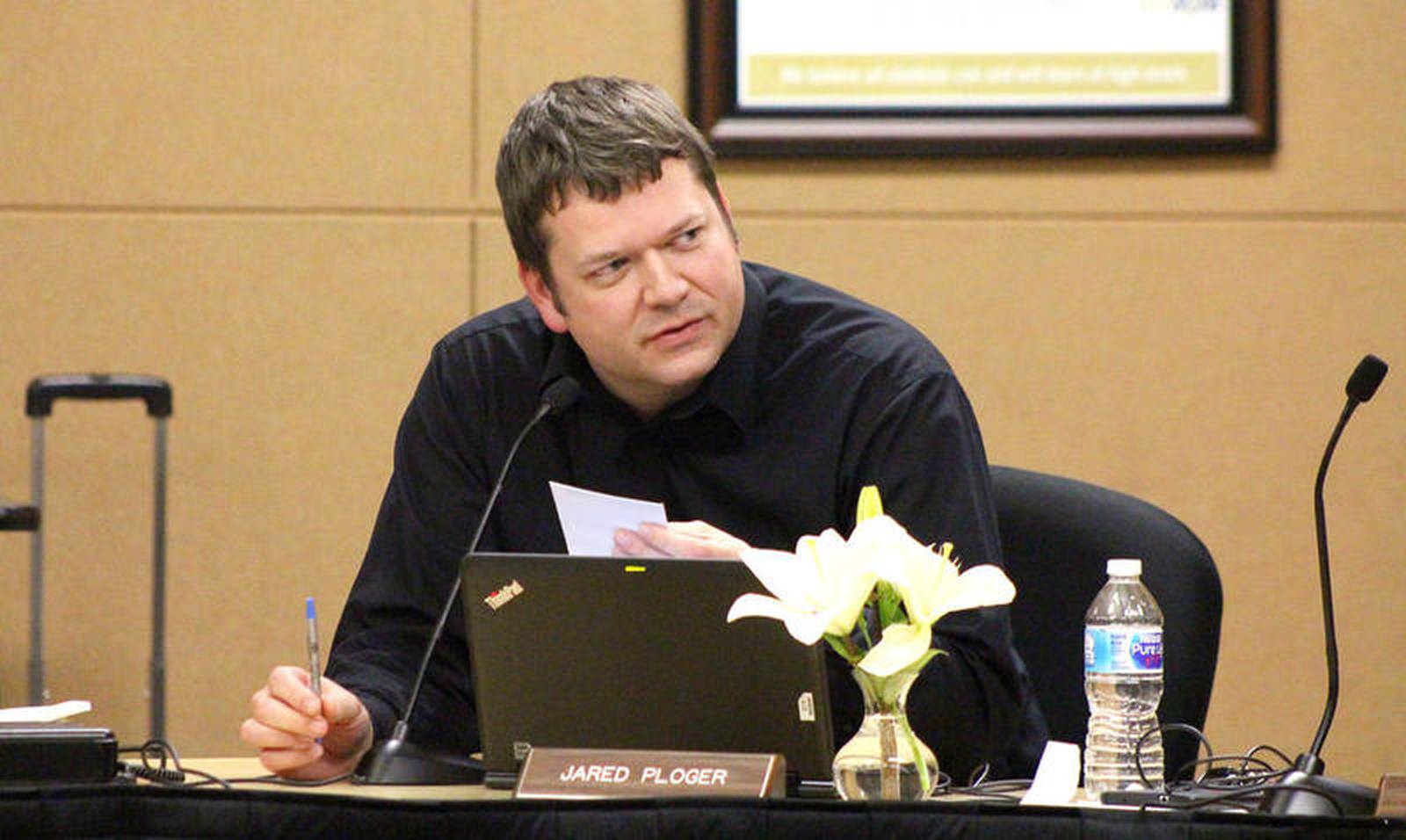 SD308 Board OKs honorable dismissal of six support staffers – Shaw Local